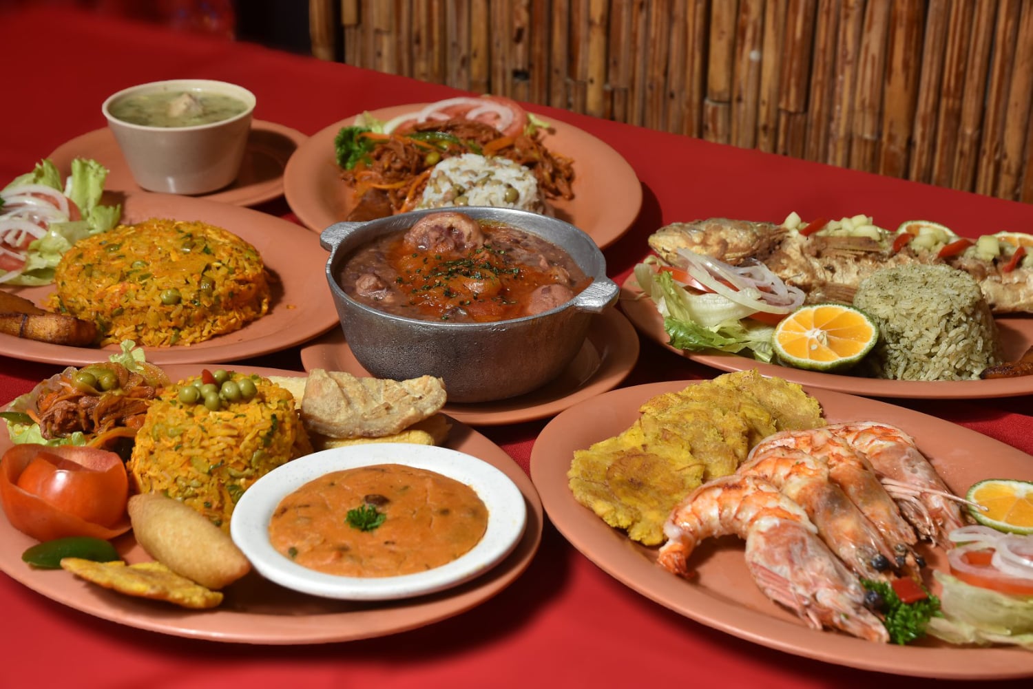 ¡Come delicioso en la zona MORE! - More